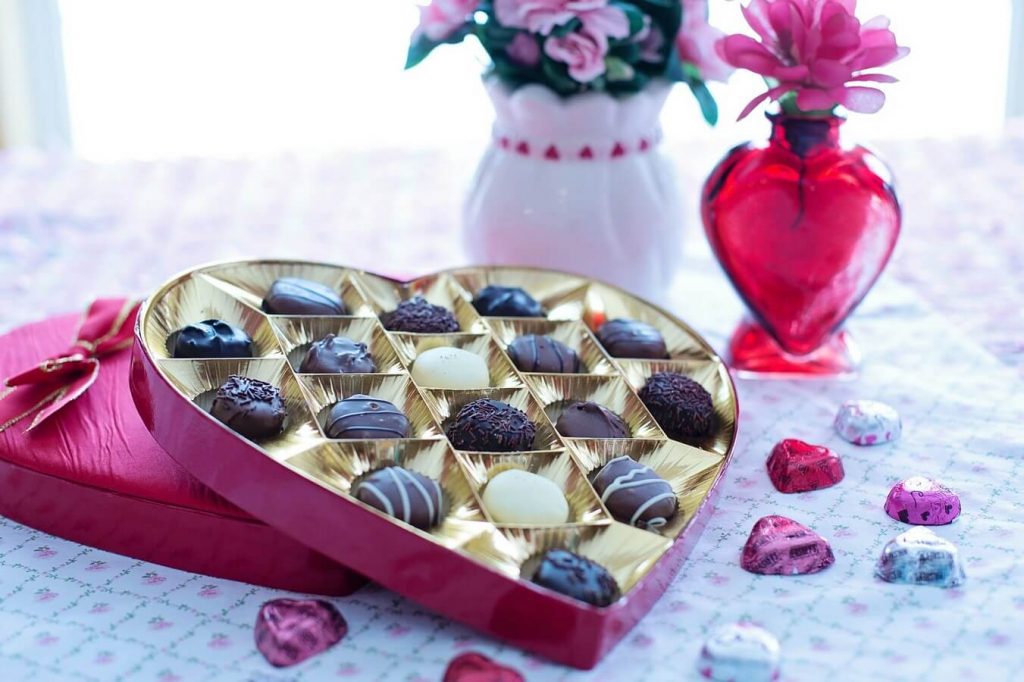 Send Valentine’s Day Gift Baskets to Italy - Gifts In Europe